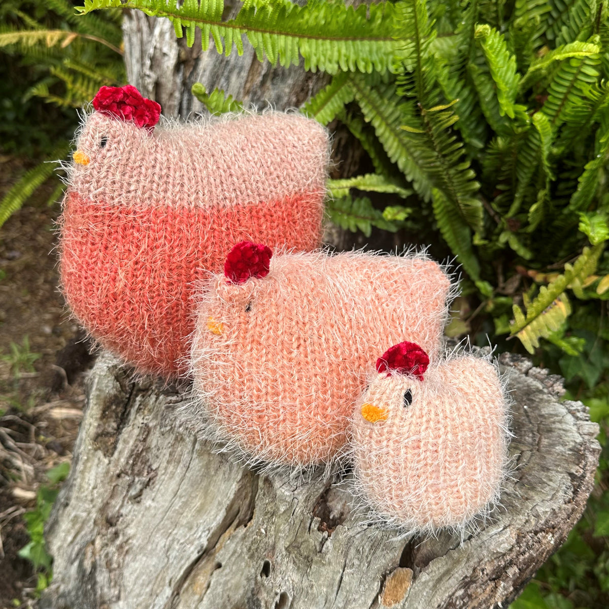 Knitted Chickens – Littleshopofknots